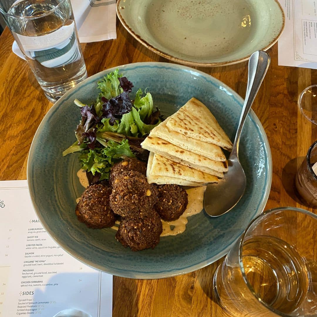 9 Edgewater Restaurants With Waterfront Views - The Bergen County Girl